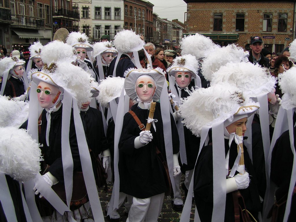 Le Carnaval de Binche et ses Gilles - Vivre à Bruxelles